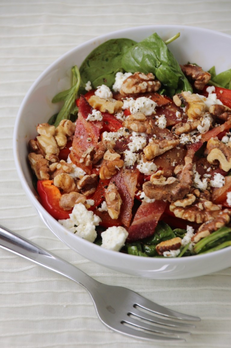 Roasted Red Pepper and Bacon Salad | Baking Bytes
